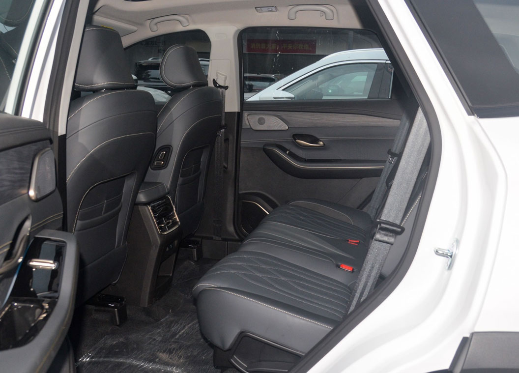 JETOUR X90 C-DM: The Electrified Family Explorer Balancing Power and Practicality - EV Power and ...