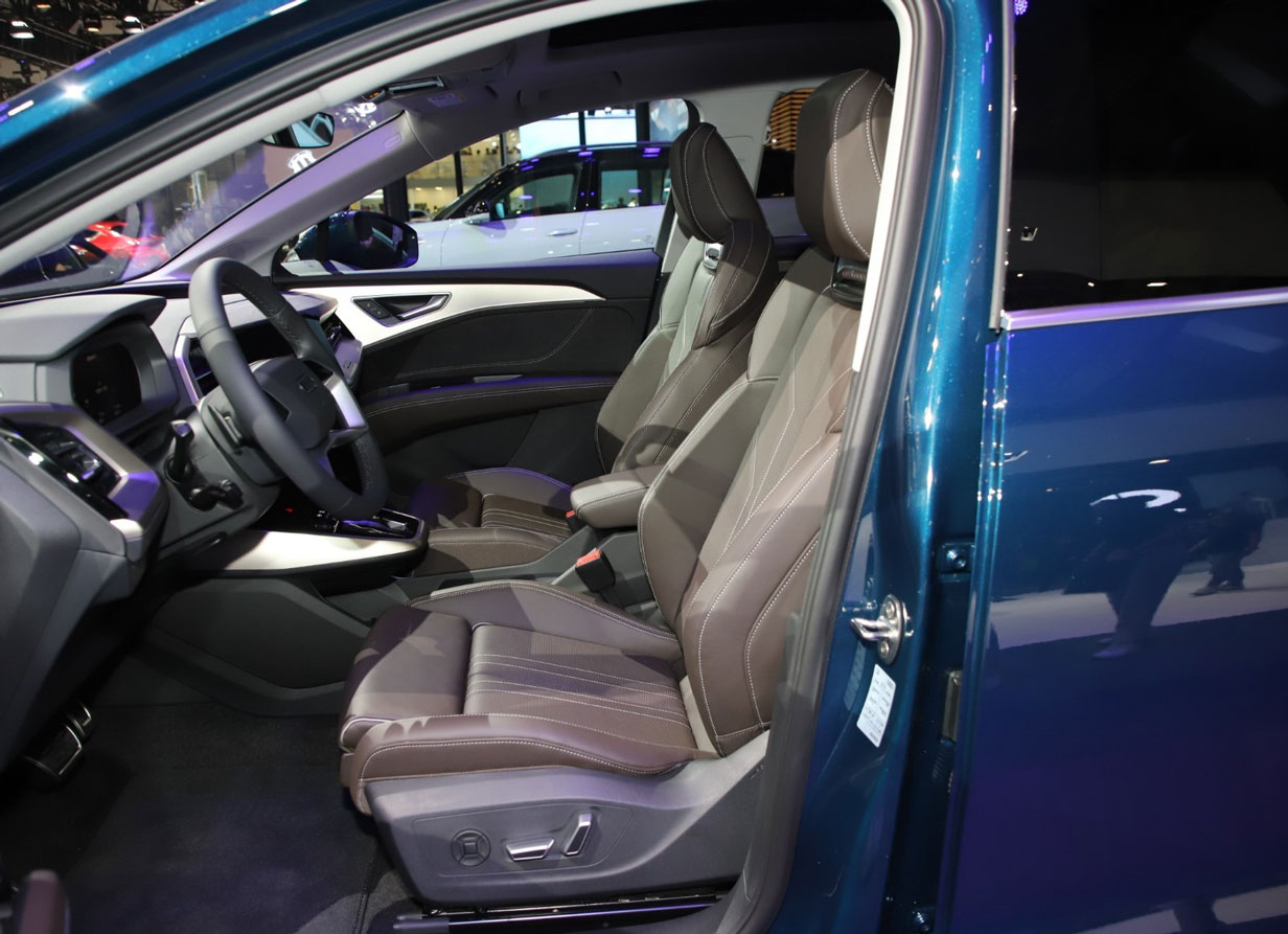 Audi Q5 e-tron - The Discreetly Competent Electric SUV, "Roadjet" Redefined: Masters the Art of ...